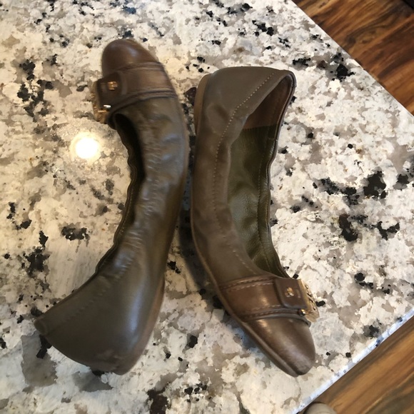 Tory Burch | Shoes | Tory Burch Ambrose Brown Leather Logo Ballet Flats ...